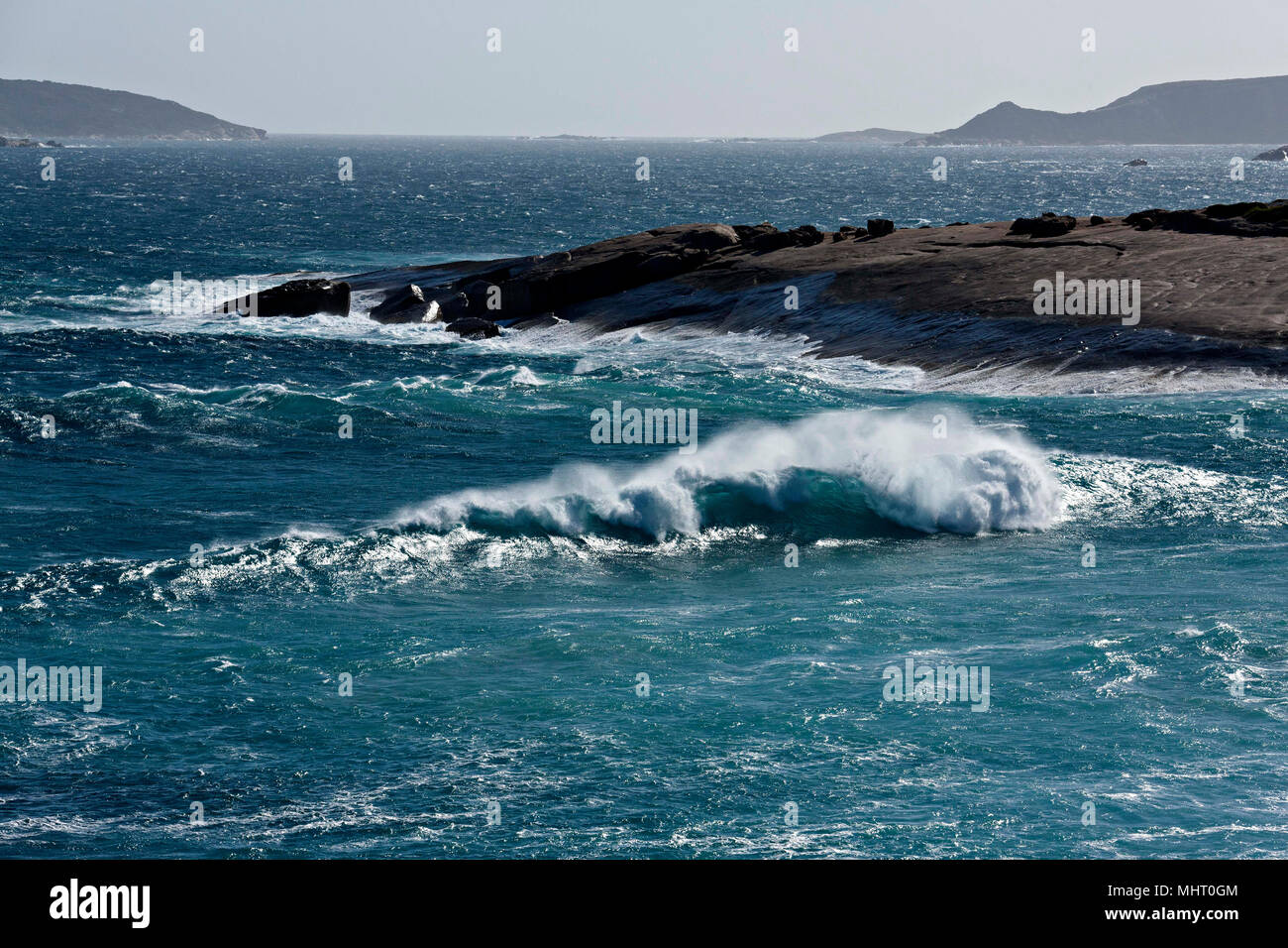 Waves breaking onto rocks, Esperance Western Australia Stock Photo - Alamy