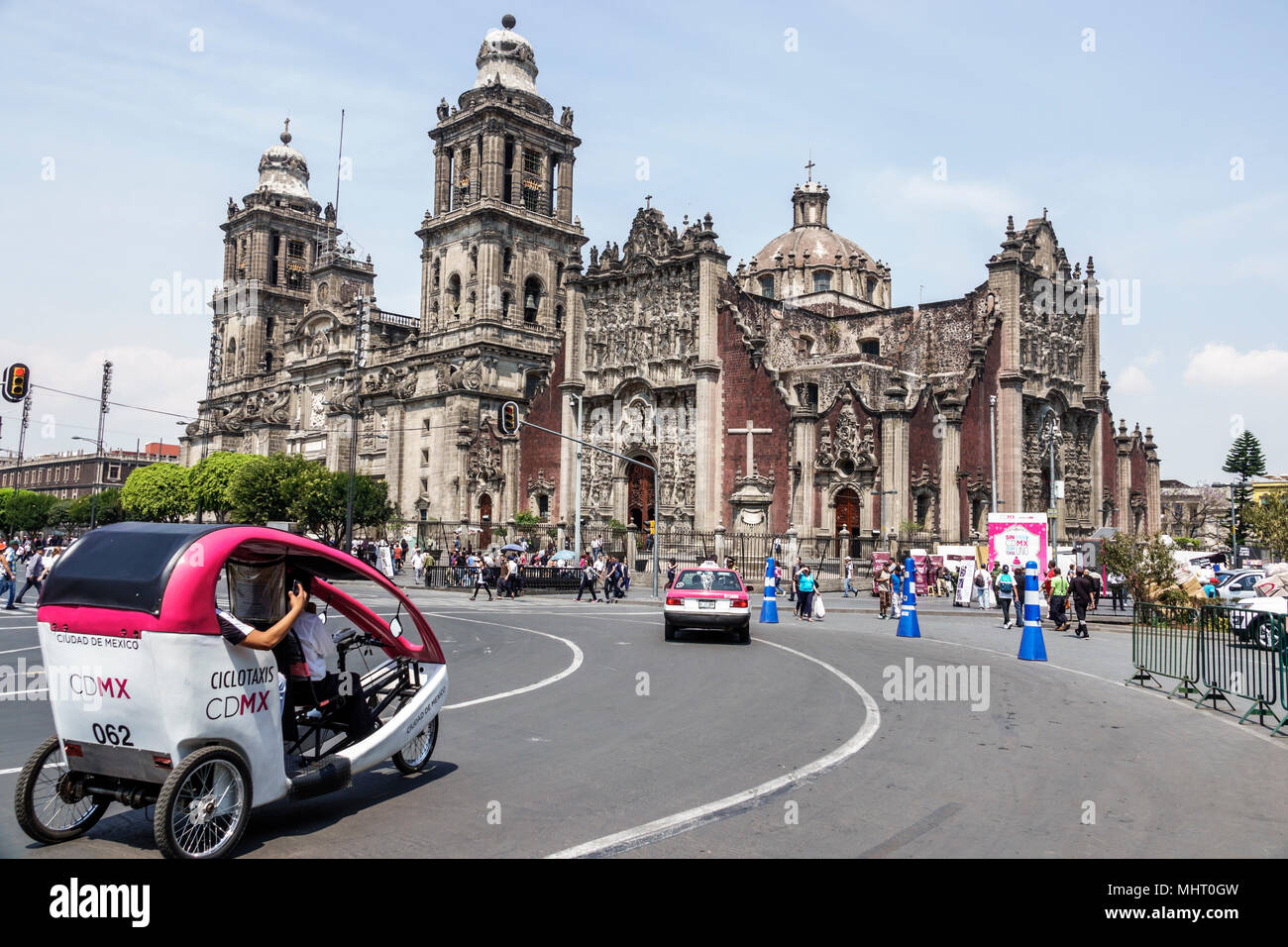 Catedral Metropolitana De La Ciudad De Mexico High Resolution Stock ...