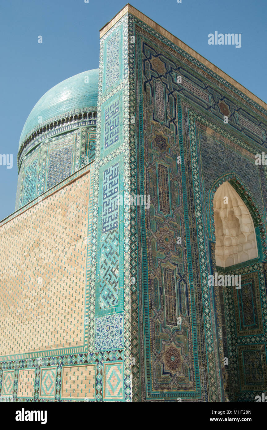The arch and the exterior design of the ancient Registan in Samarkand ...