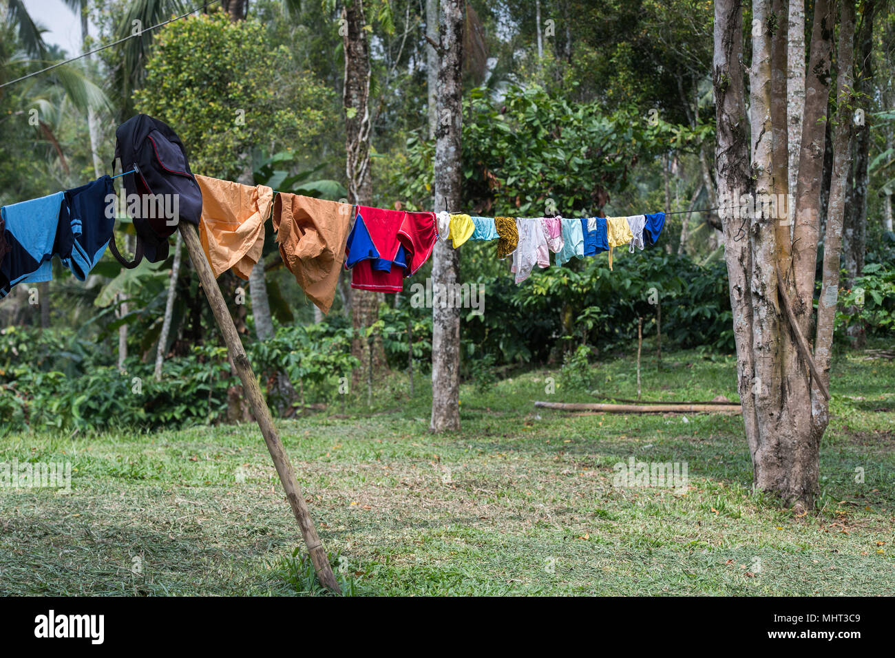 Homeless hovel hi-res stock photography and images - Alamy