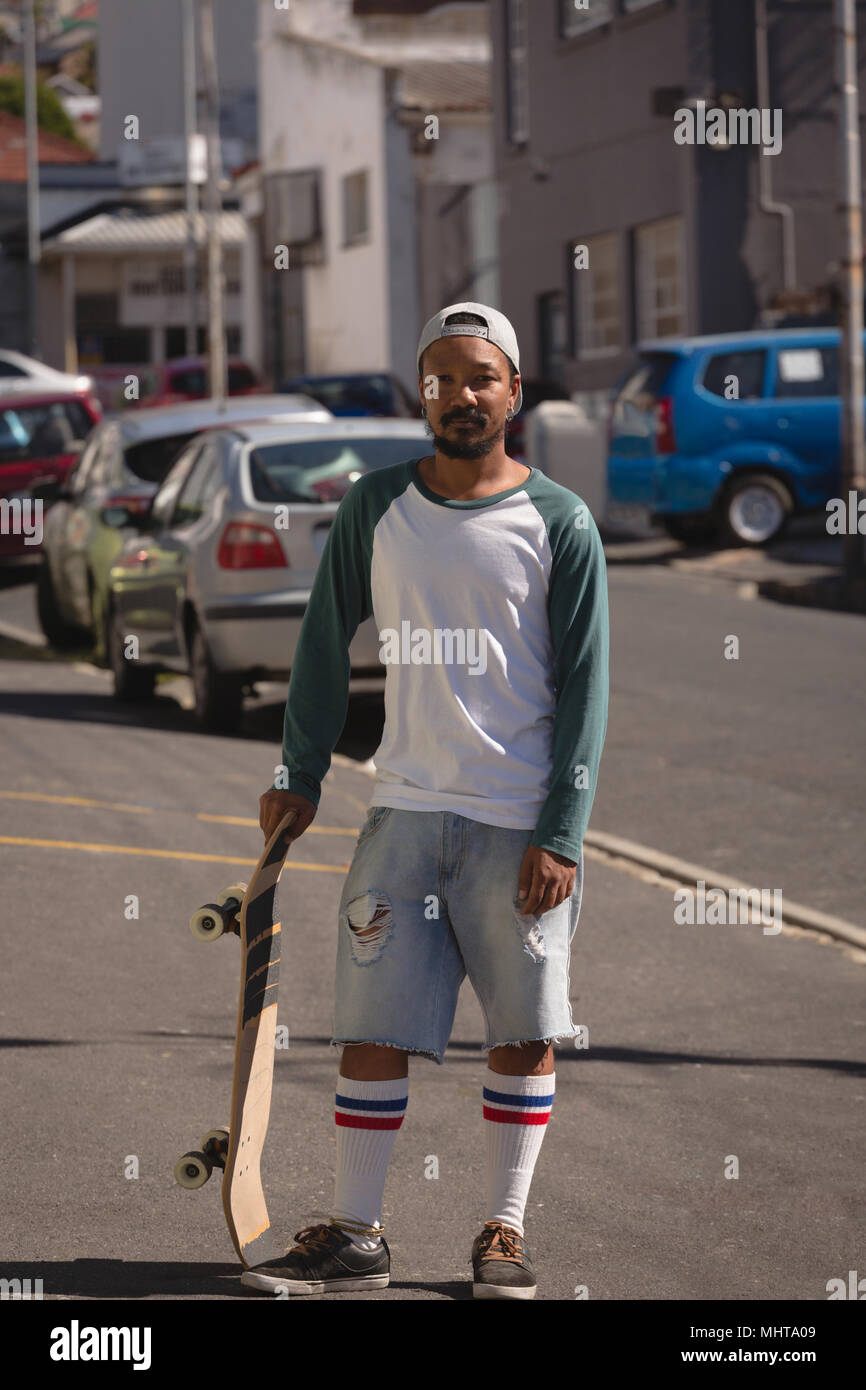 Street and skate hi-res stock photography and images - Alamy