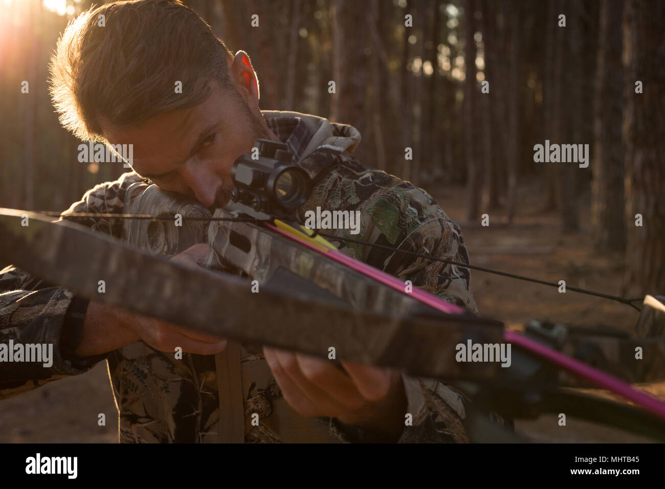 Man Aiming Bow Arrow Man High Resolution Stock Photography and Images ...