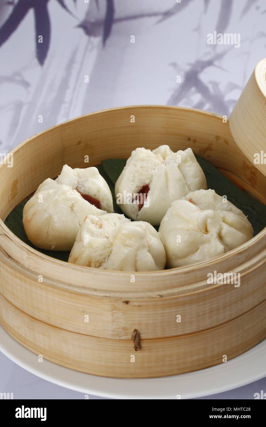 BBQ Steam buns Stock Photo - Alamy