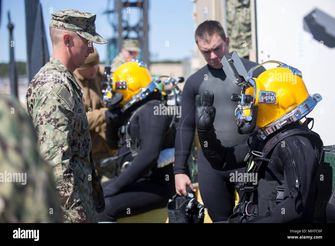VIRGINIA BEACH, Va. (March 22, 2018) Navy Diver Seaman Devon Parsons ...