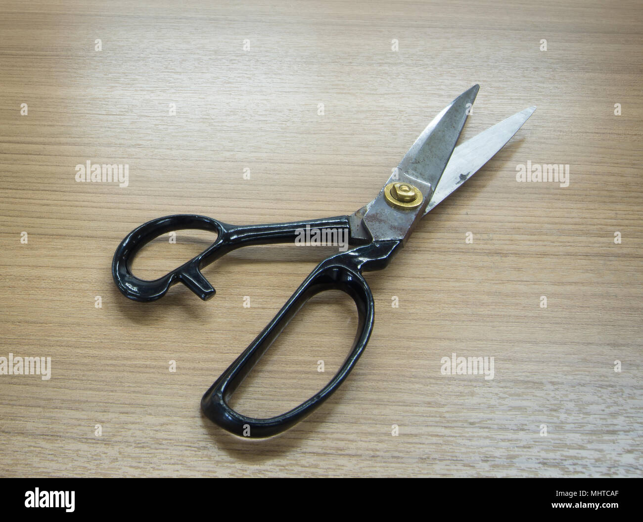 Tailors chalk scissors hi-res stock photography and images - Alamy
