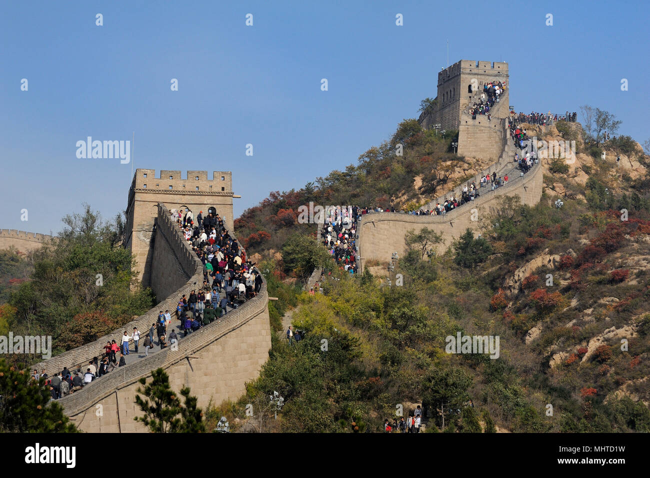 Crowd tourists visit Badaling Great Wall in autumn Stock Photo - Alamy