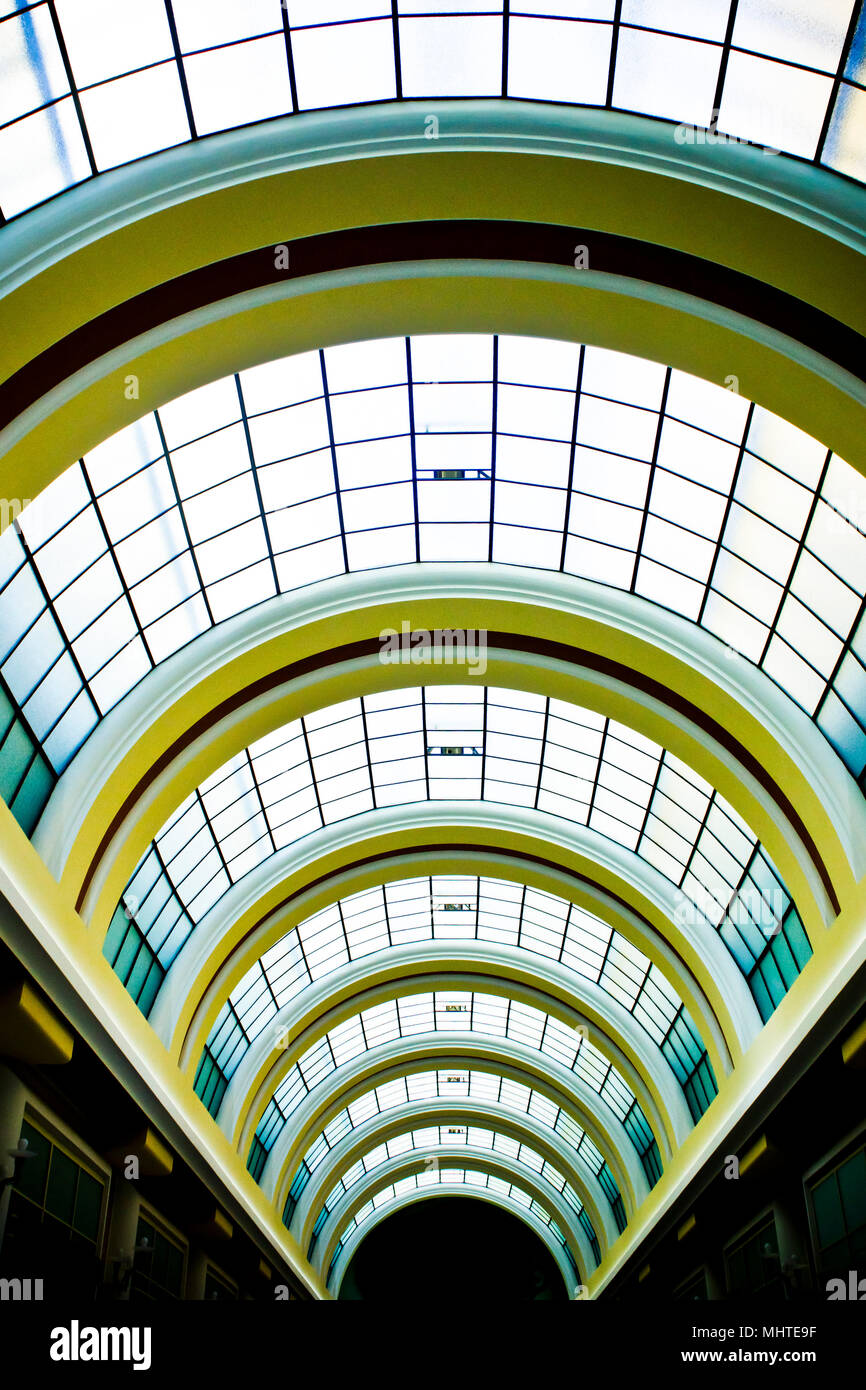 Curved glass ceiling hi-res stock photography and images - Alamy