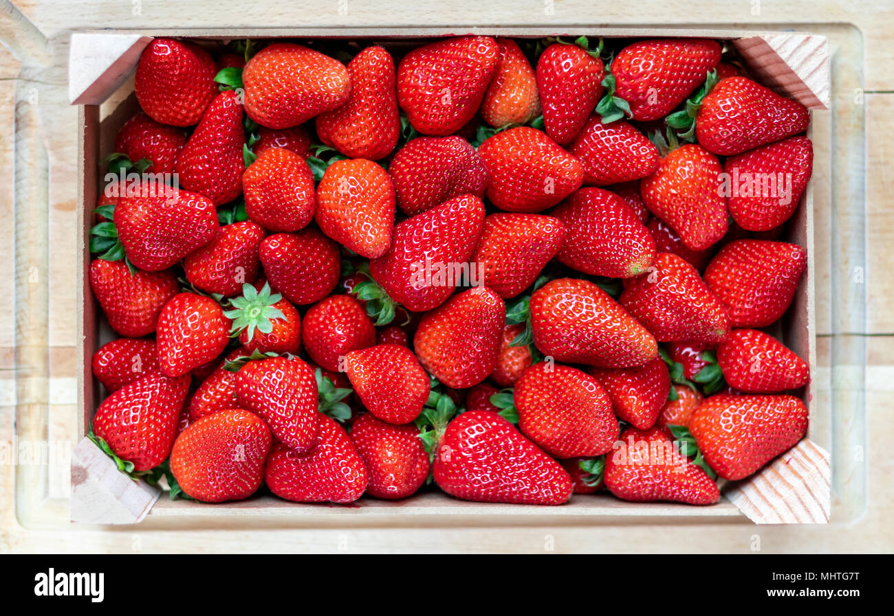 Strawberry wooden box Stock Photo - Alamy