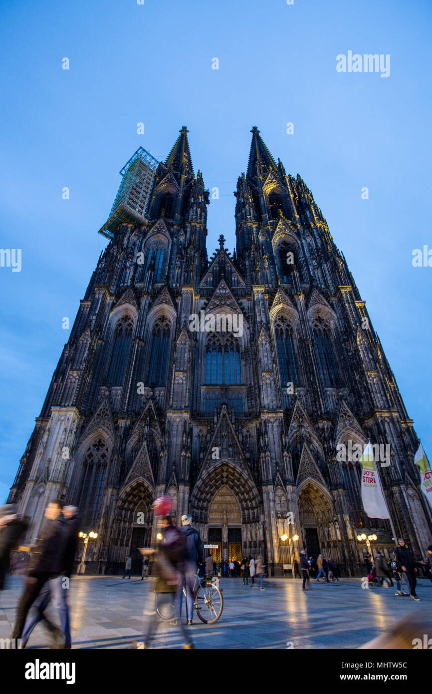 Front view of the Cologne Cathedral, a Catholic cathedral and UNESCO ...