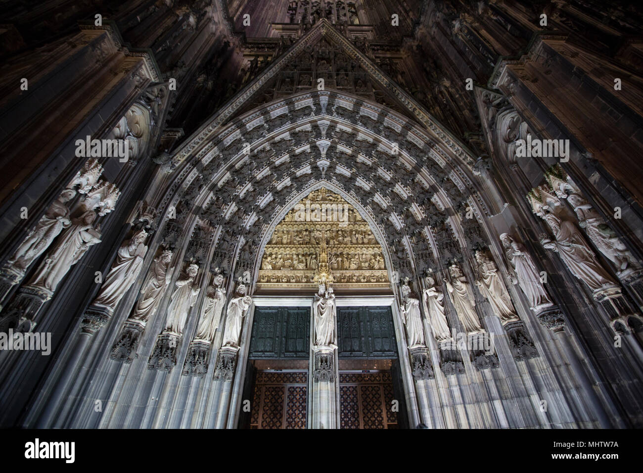 Front view of the Cologne Cathedral, a Catholic cathedral and UNESCO ...