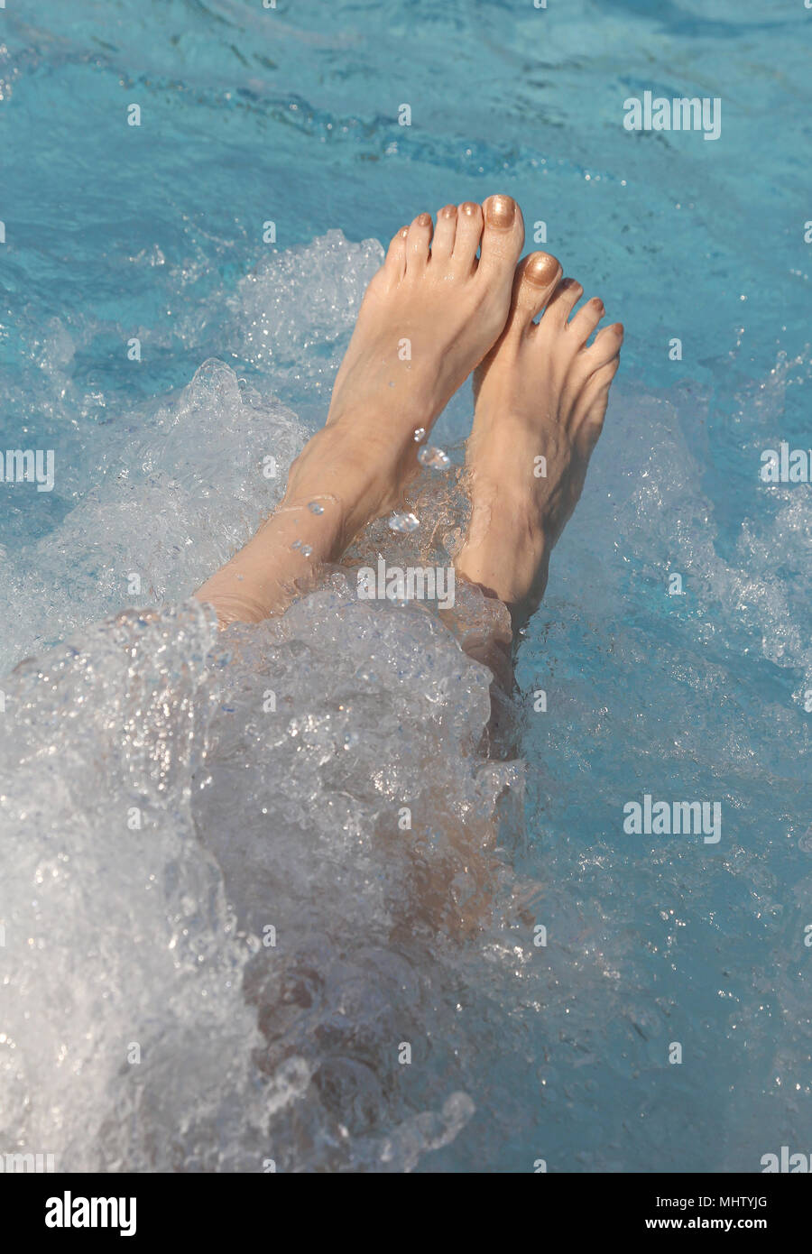 Whirlpool baths hi-res stock photography and images - Alamy