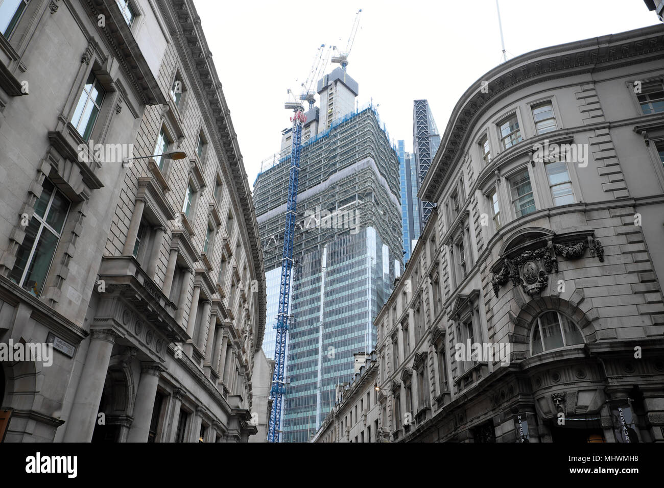 Bishopsgate tower pinnacle skyscraper construction hi-res stock ...