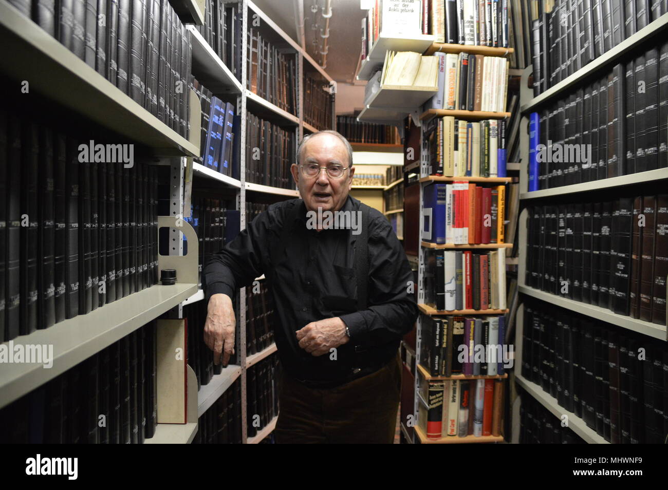 Gerd Heidemann High Resolution Stock Photography and Images - Alamy