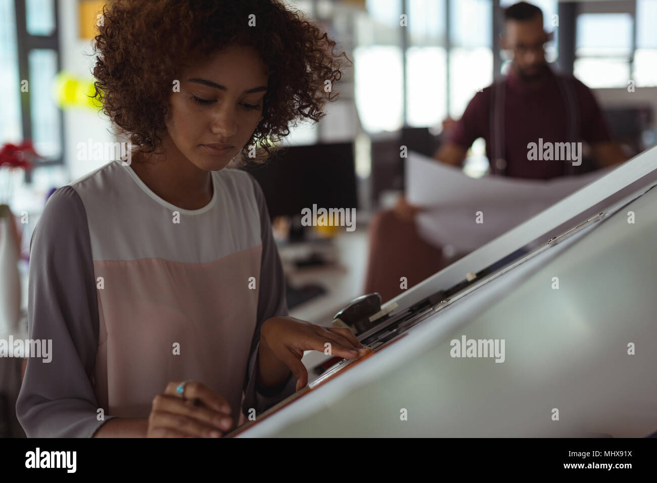 Female architect drawing hi-res stock photography and images - Alamy