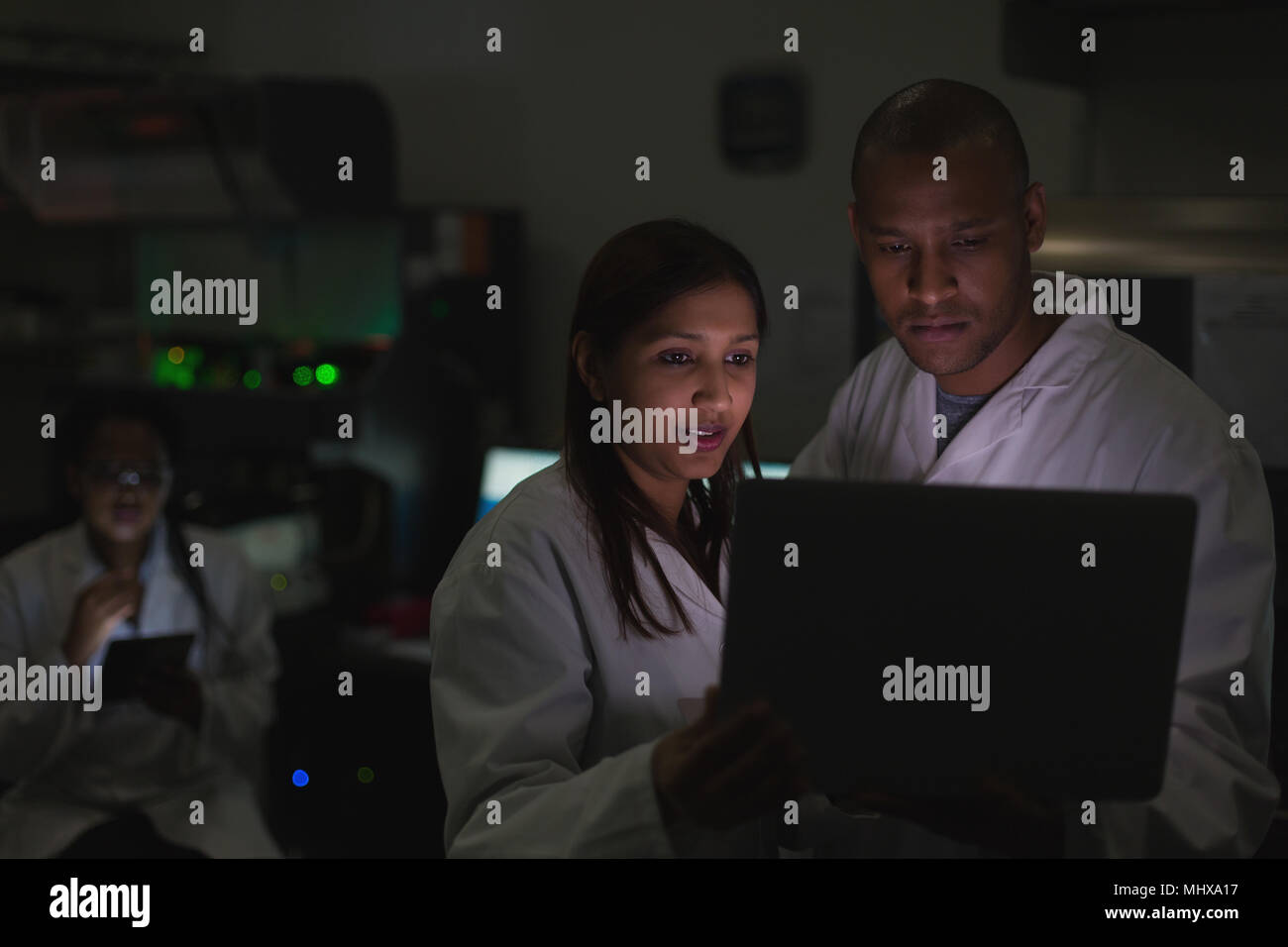 Indian scientists hi-res stock photography and images - Alamy