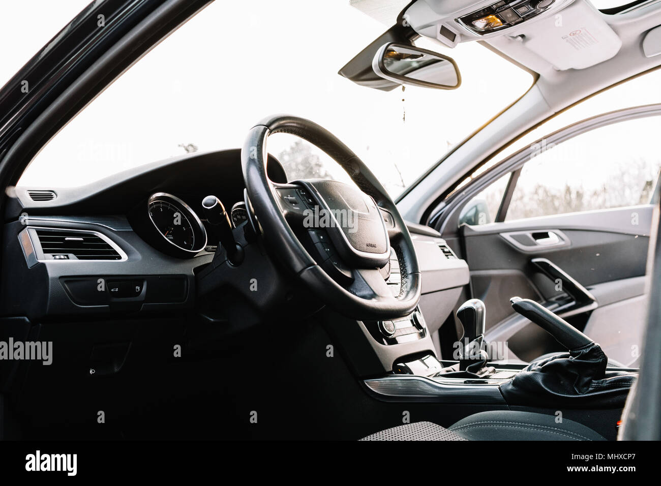 Car interior detail hi-res stock photography and images - Alamy