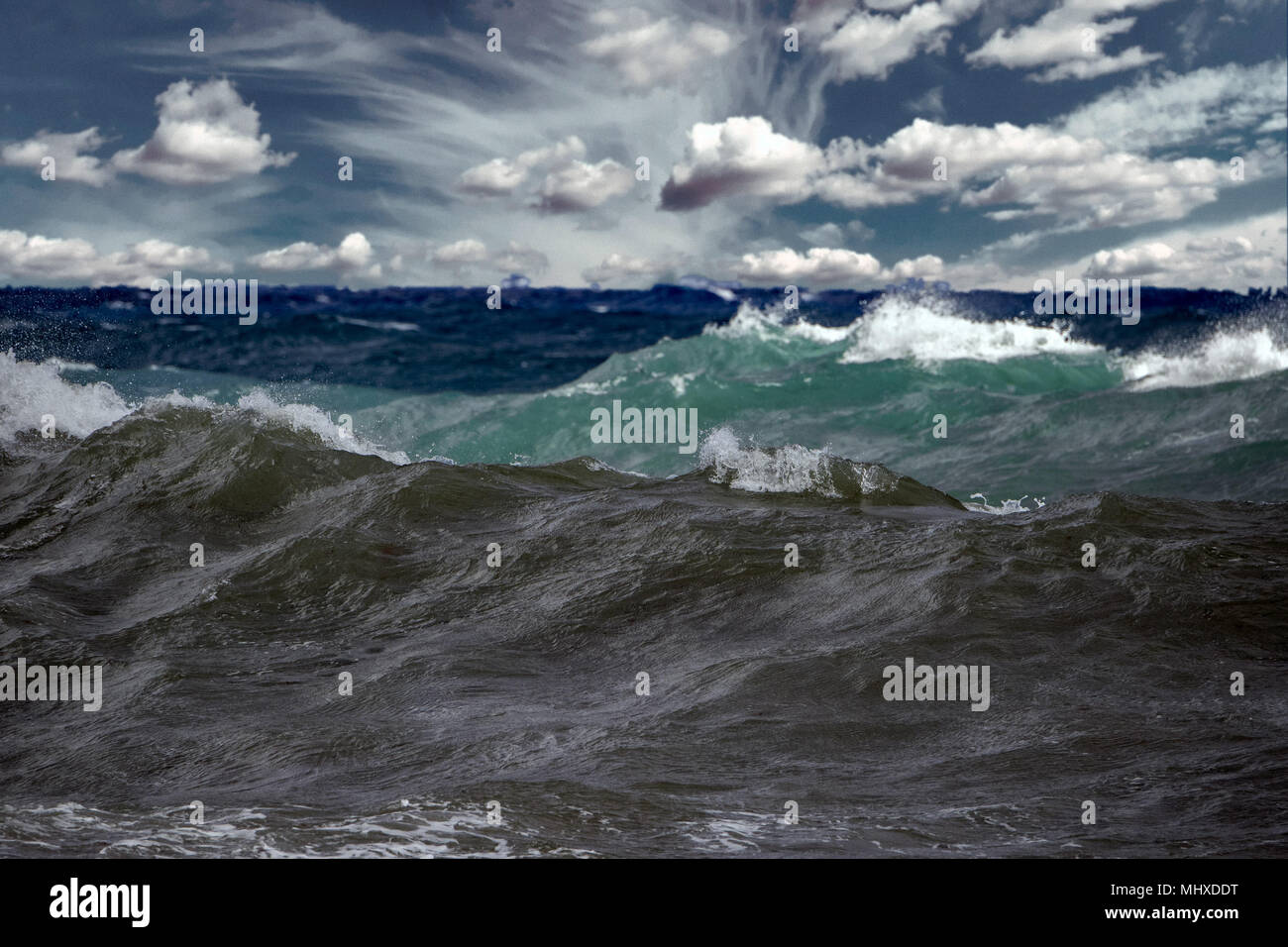 Ocean waves tsunami hurricane typhoon hi-res stock photography and ...