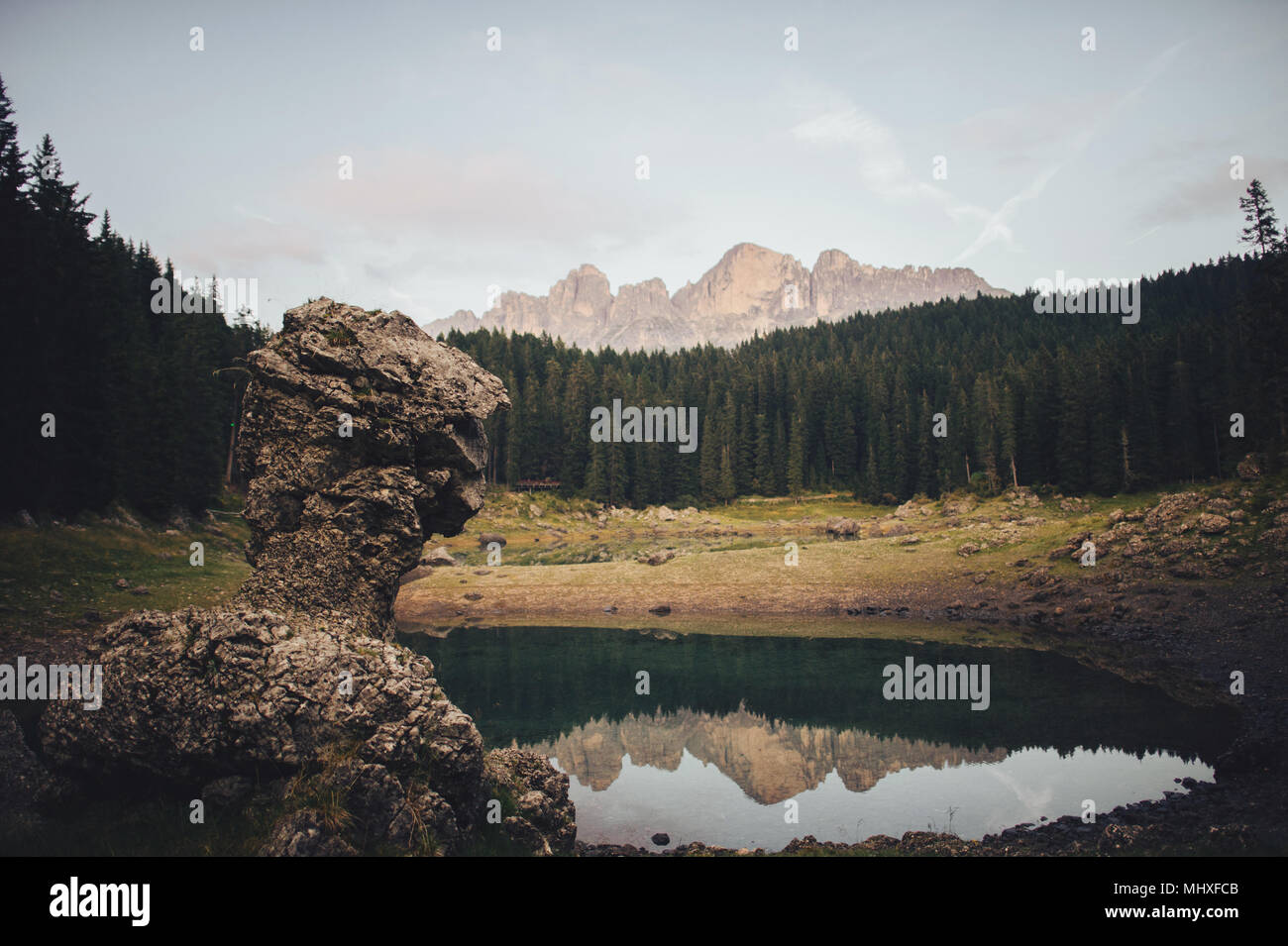 One of the most beautiful lakes in italy hi-res stock photography and ...