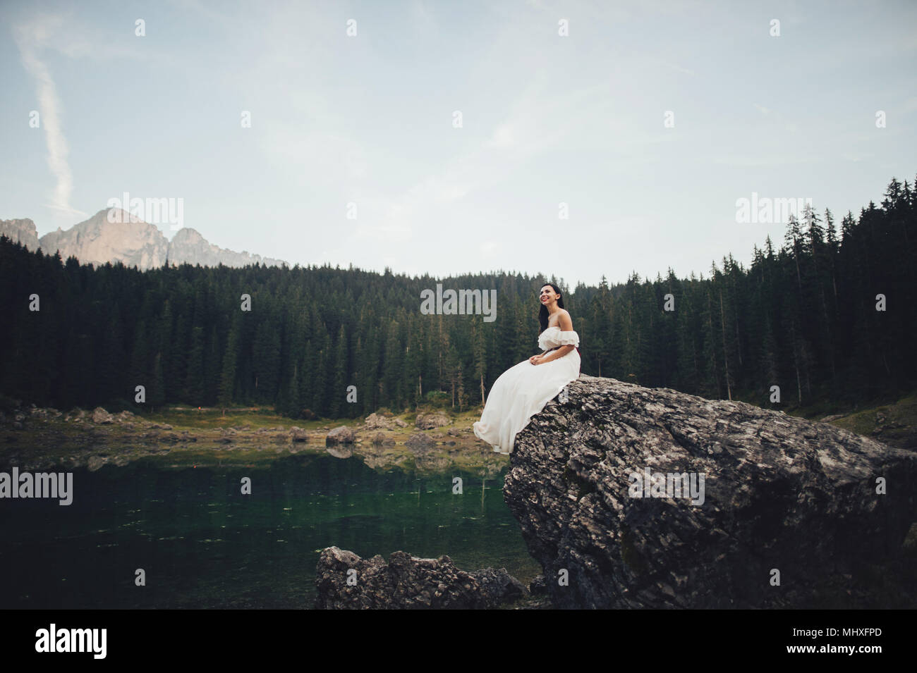 Backdrop people hi-res stock photography and images - Alamy