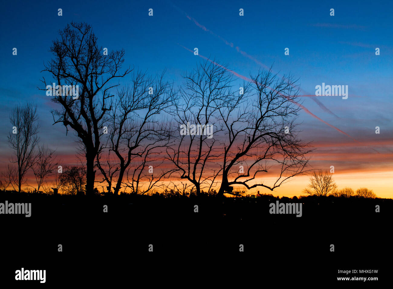 Gradient sunset colors hi-res stock photography and images - Alamy