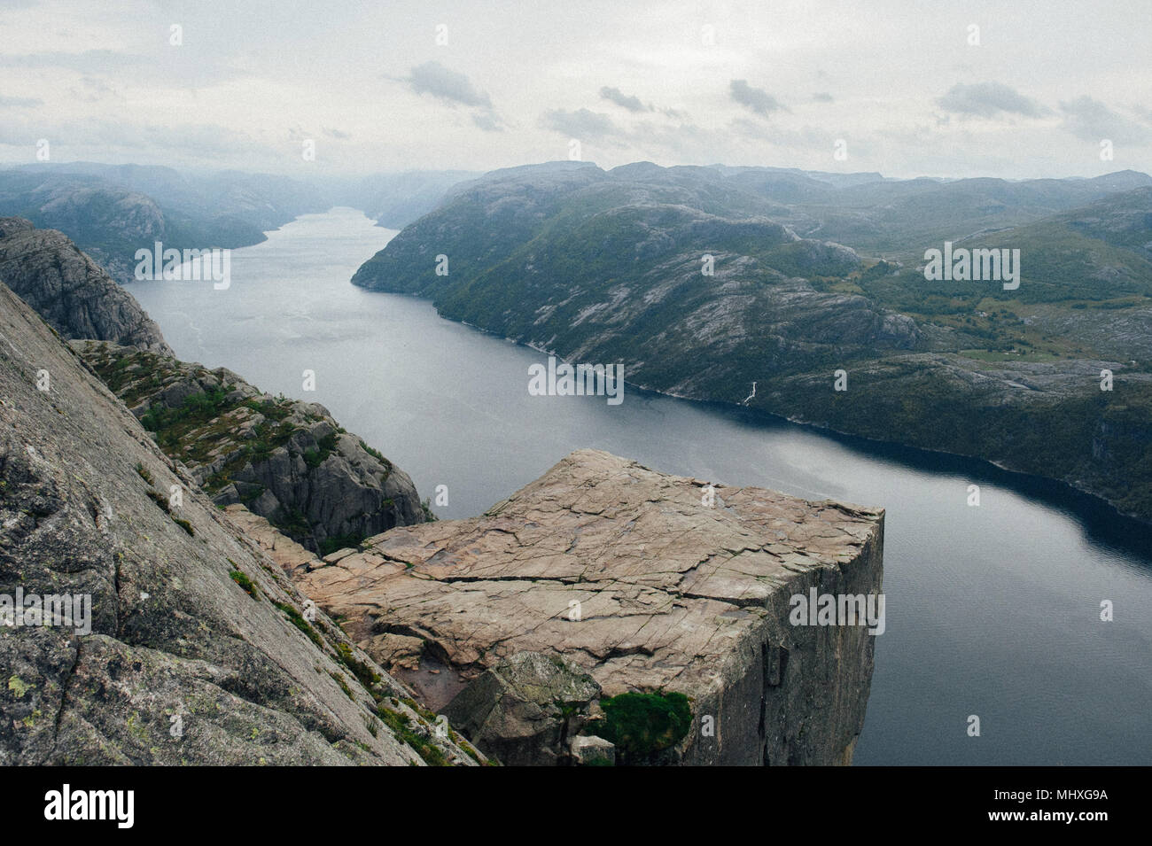 Pulpit rock norway snow hi-res stock photography and images - Alamy