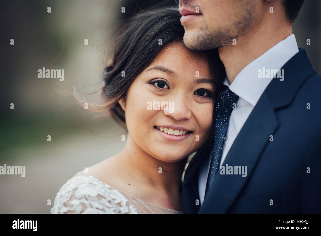 Asian newlyweds hi-res stock photography and images - Alamy
