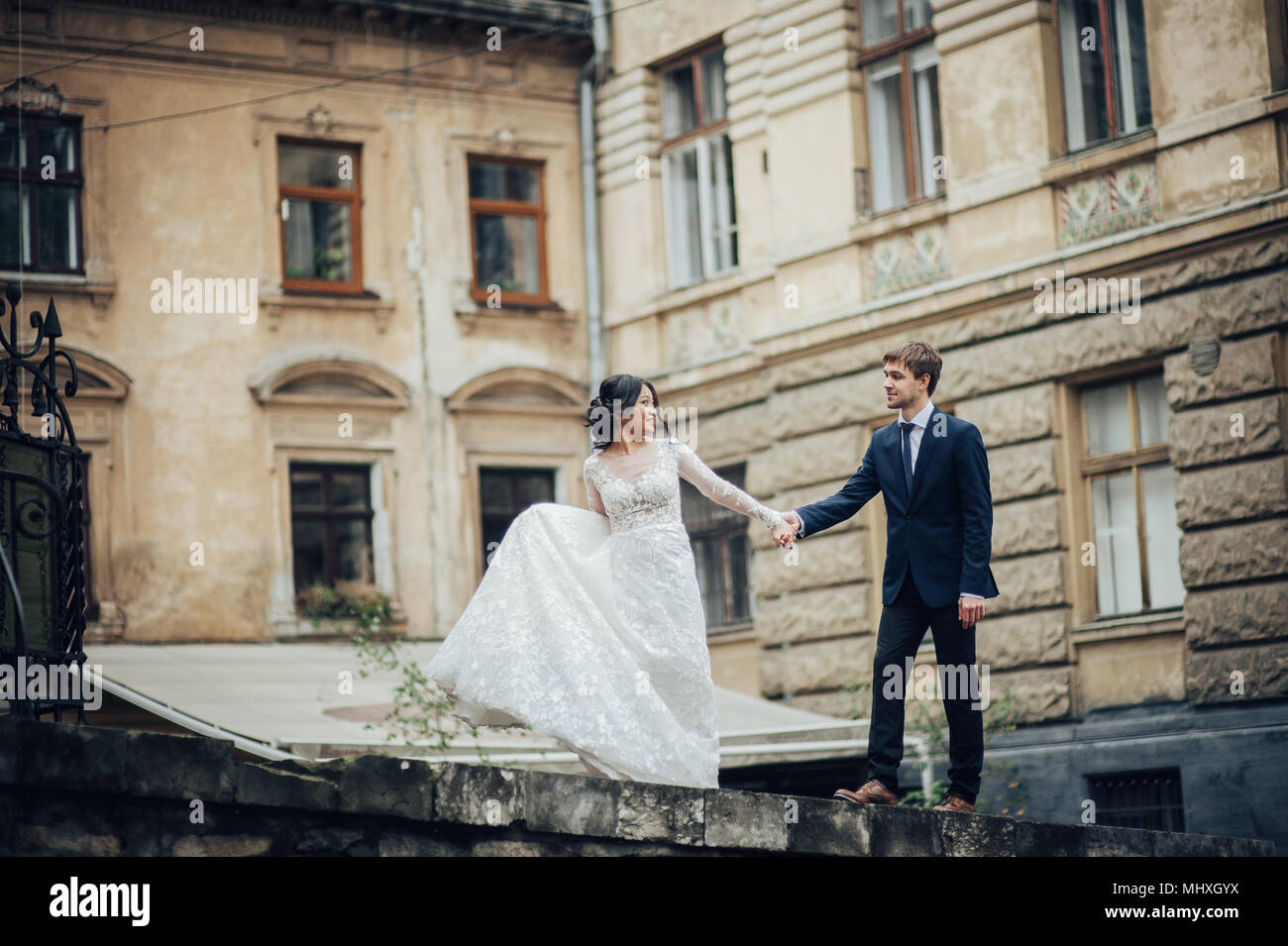 Best bride hi-res stock photography and images - Alamy