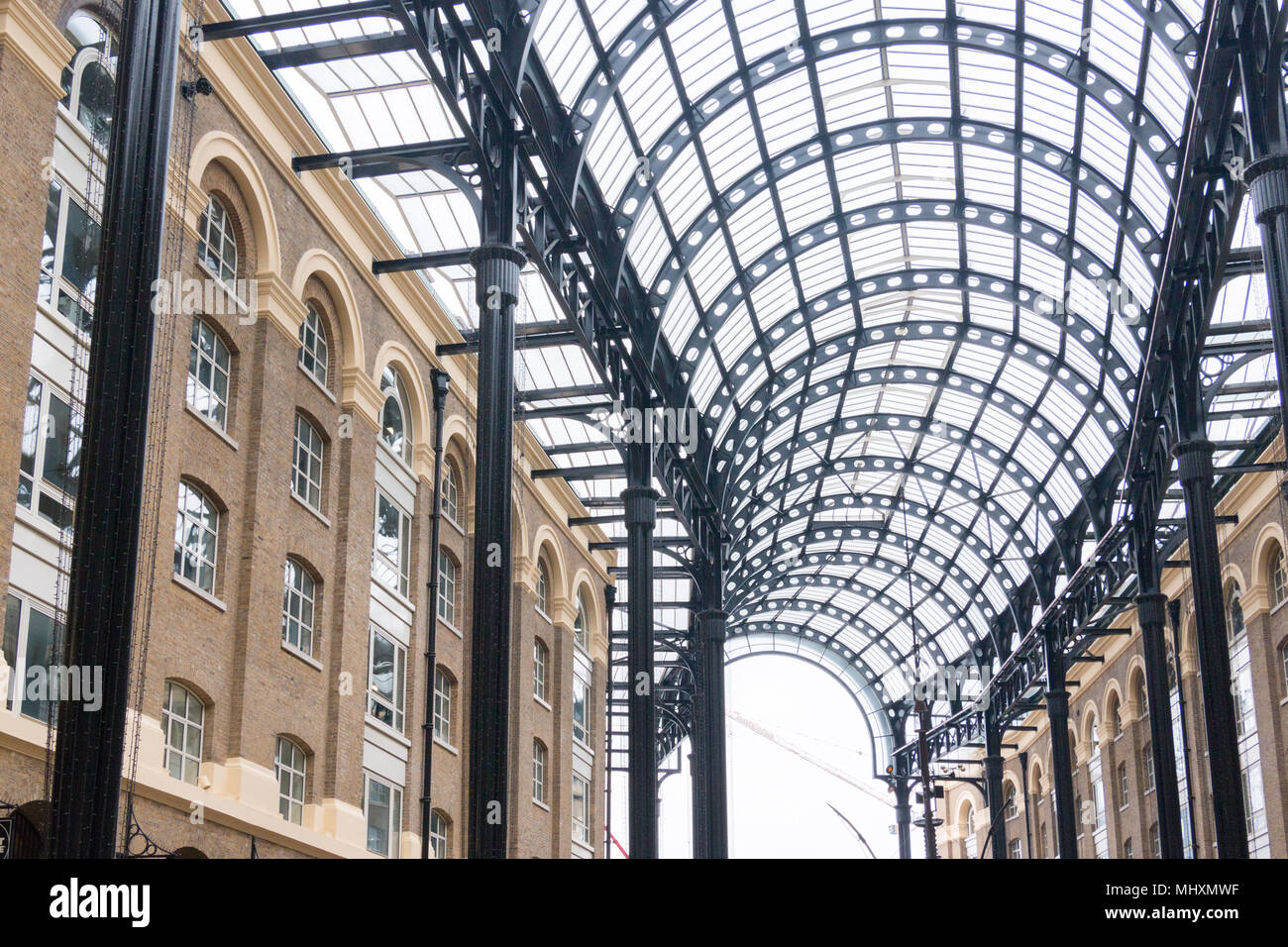 curved arcade ceiling Stock Photo - Alamy