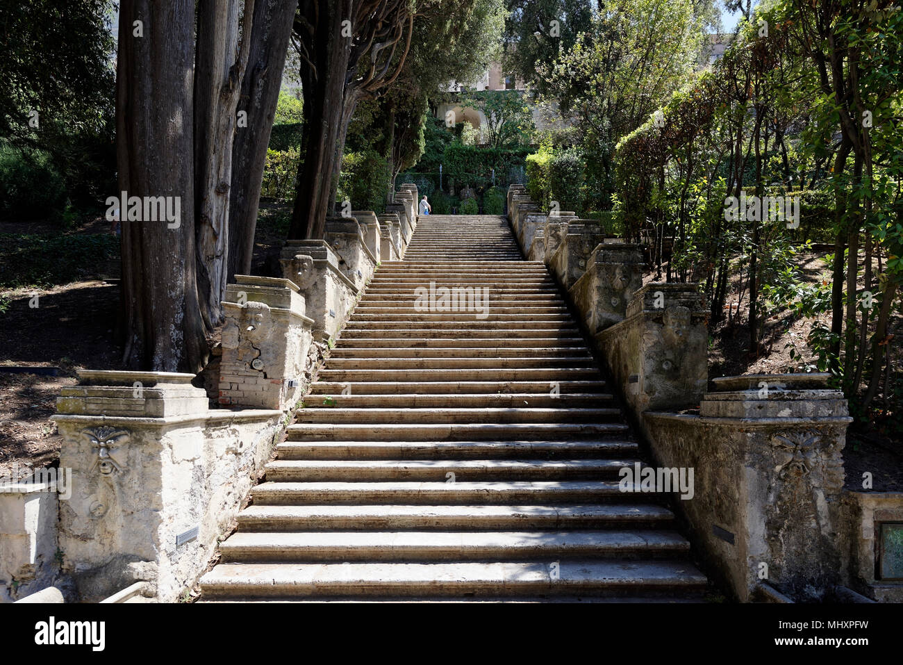 Bollori hi-res stock photography and images - Alamy