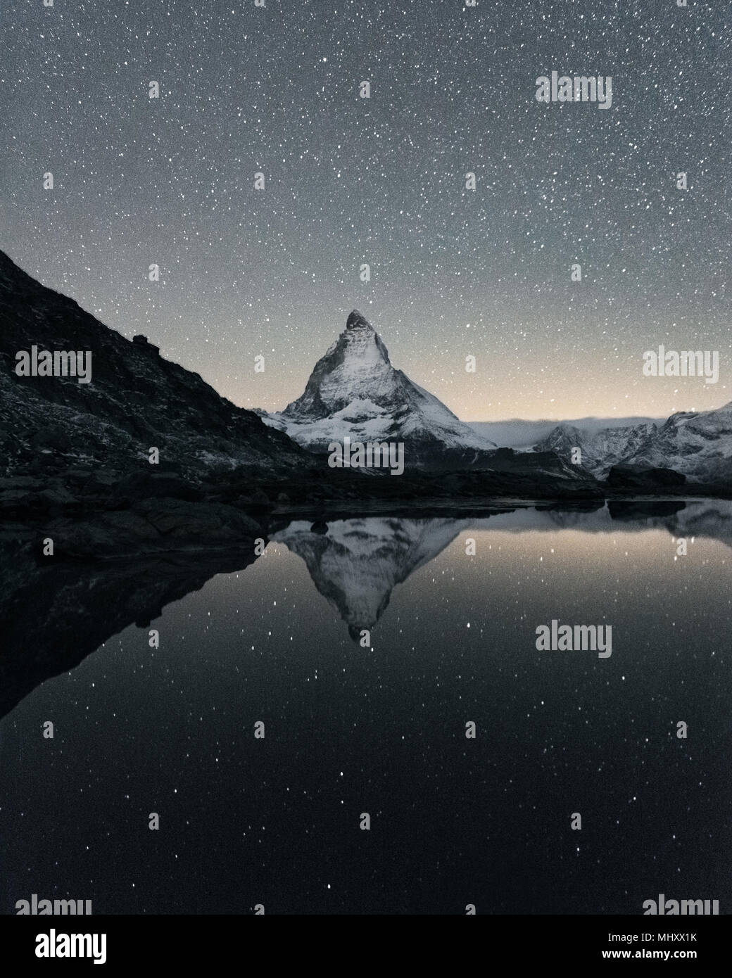 Zermatt matterhorn winter night night hi-res stock photography and ...