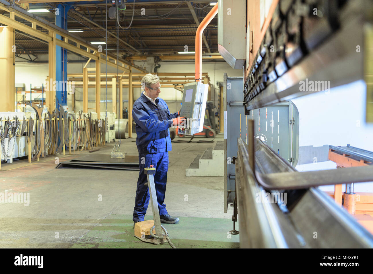 Bending machine hi-res stock photography and images - Alamy
