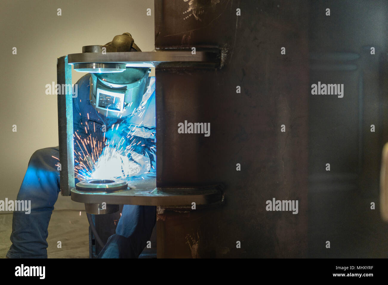 Person Welding Welding High Resolution Stock Photography and Images - Alamy