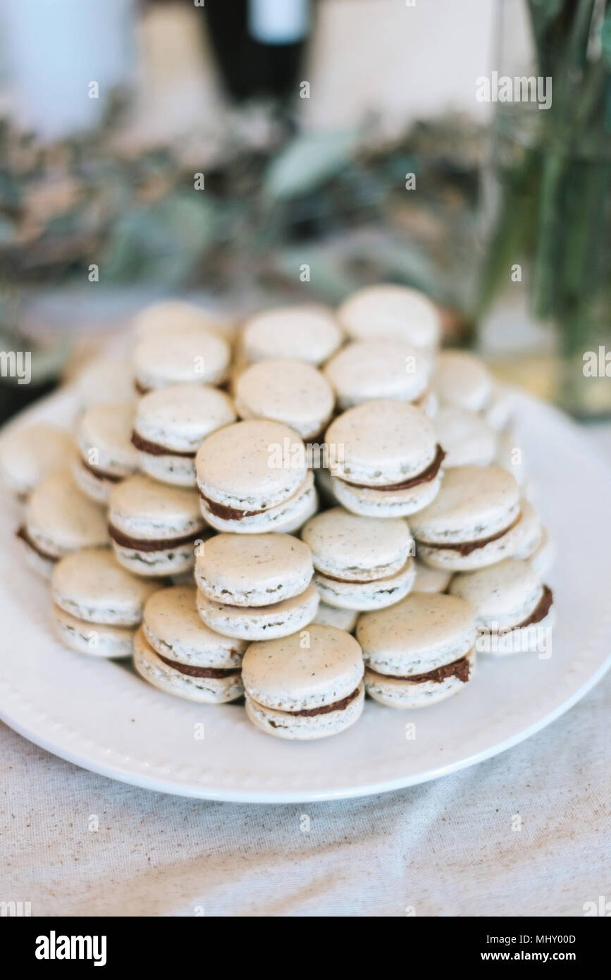 Macaron platter hi-res stock photography and images - Alamy