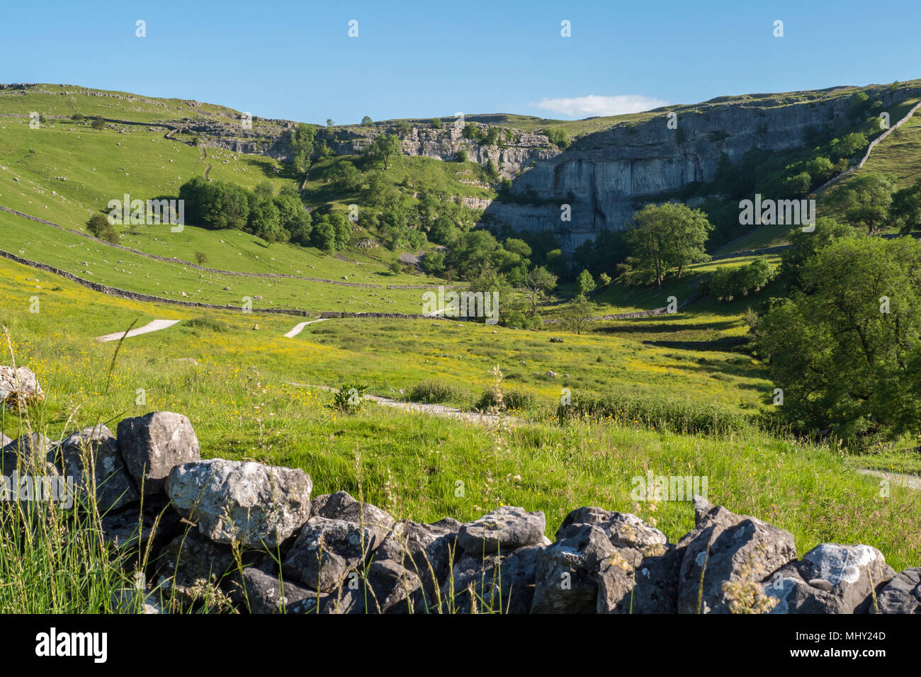 Malham Cove Malham Craven North Yorkshire England Stock Photo - Alamy