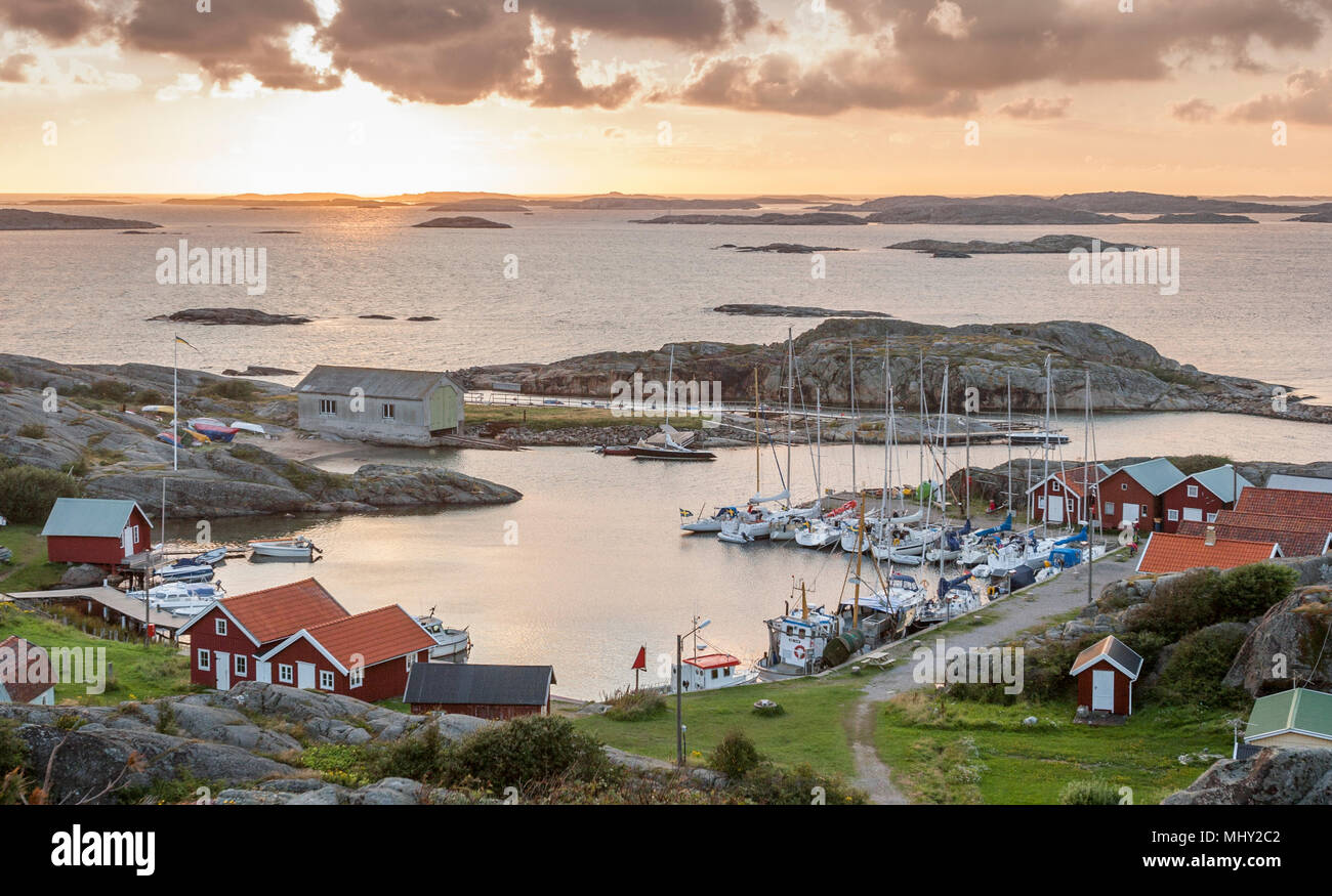 Skerry Island of Vaedderoe, swedish Westcoast Stock Photo - Alamy
