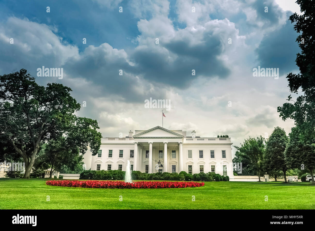 The white house washington dc angle hi-res stock photography and images ...