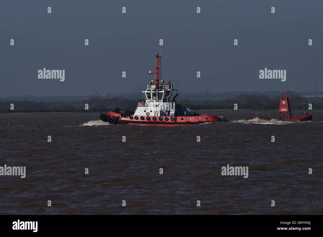 SMS Towage tug Statesman bound for Immingham / Grimsby Stock Photo - Alamy