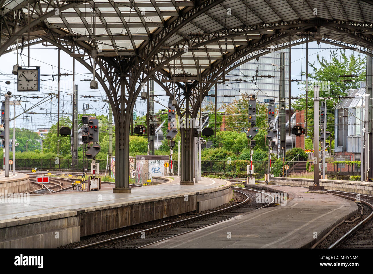 Transport architecture hi-res stock photography and images - Alamy