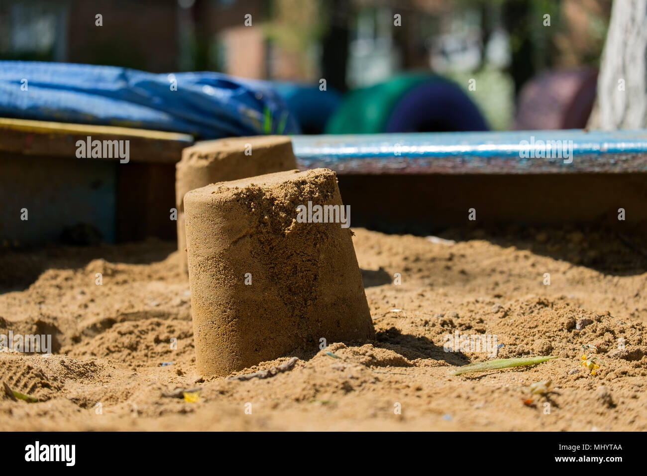 Sand cake hi-res stock photography and images - Alamy