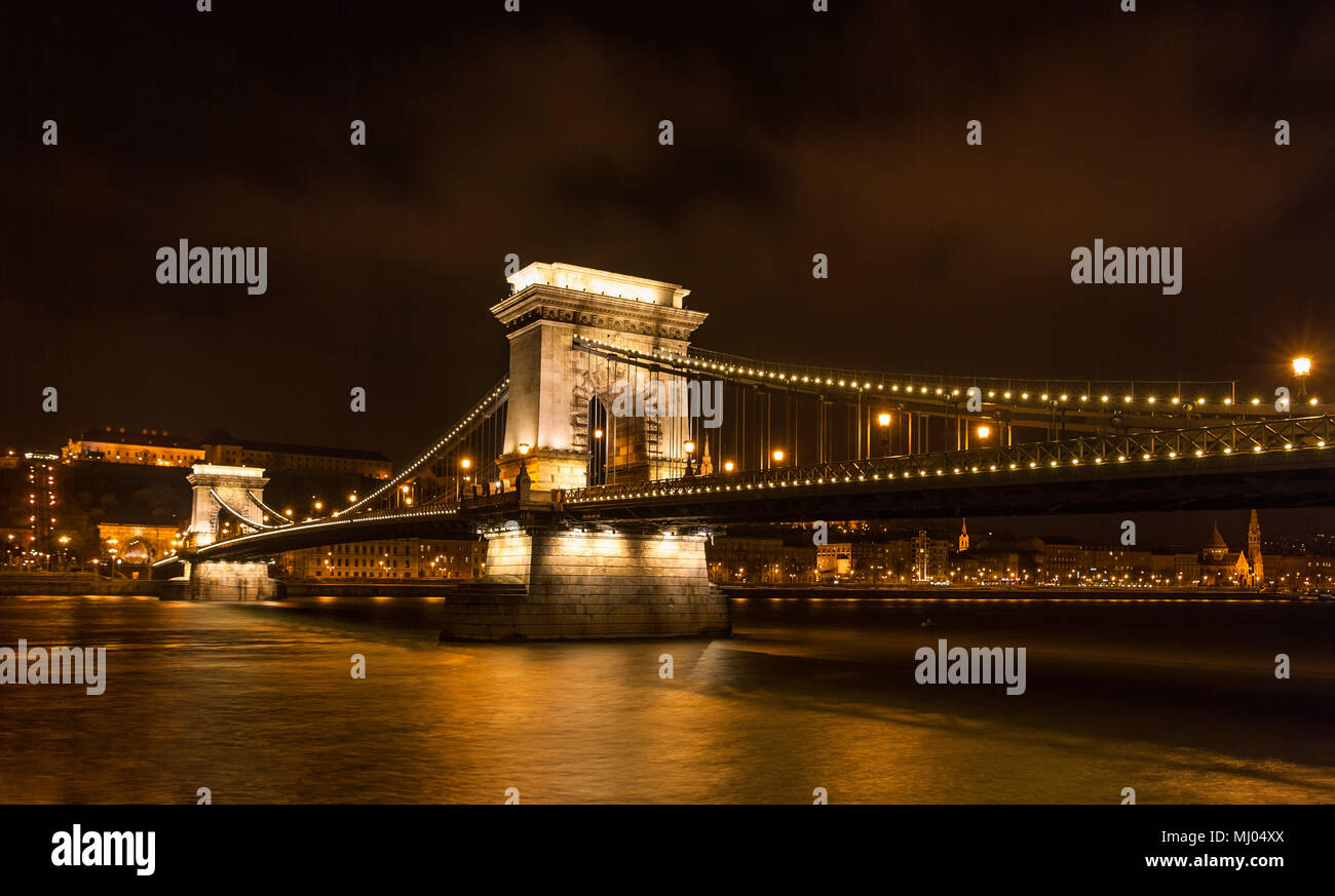 Szechenyi chain bridge beautiful historic hi-res stock photography and ...