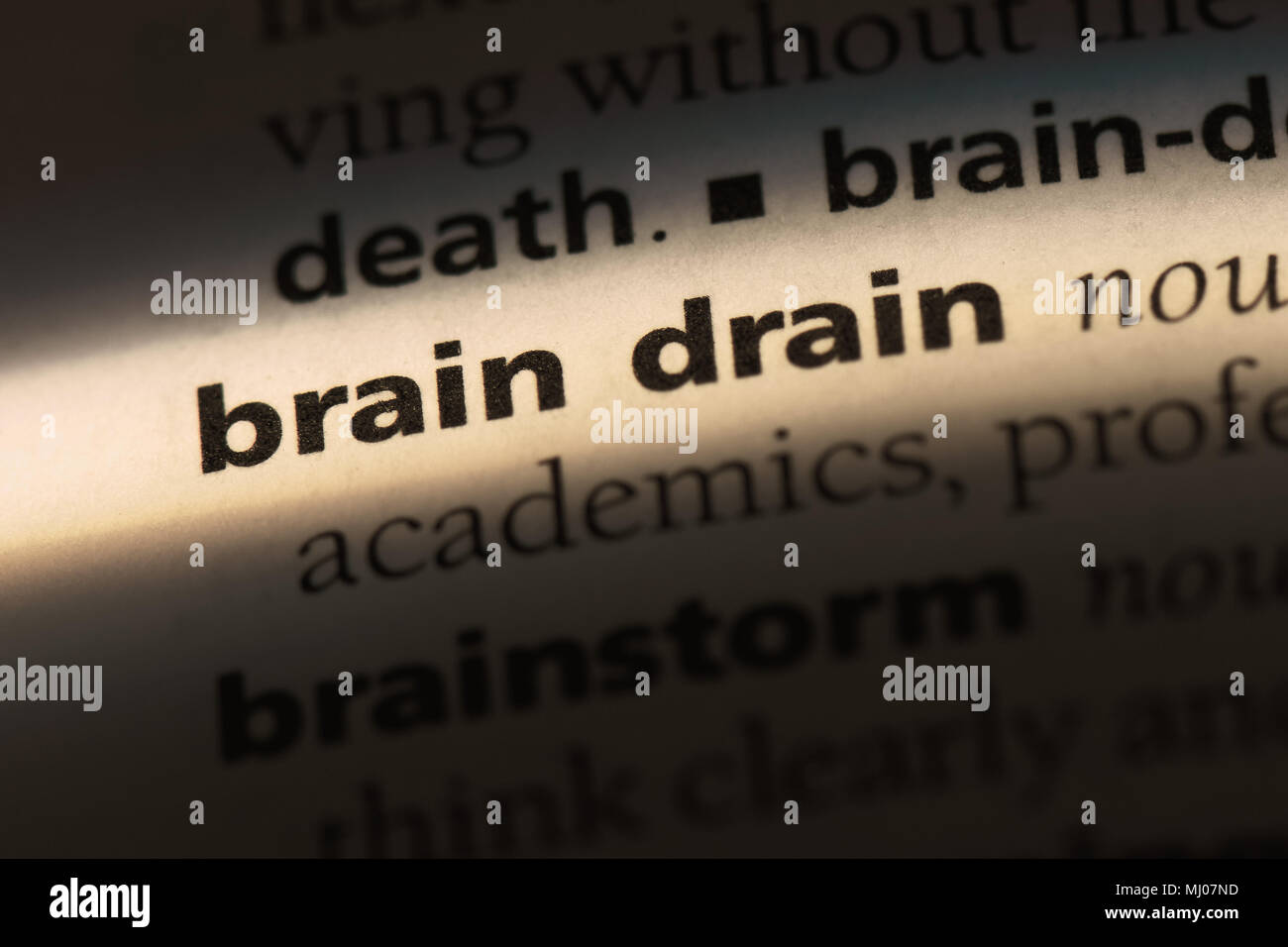 Brain drain word hi-res stock photography and images - Alamy