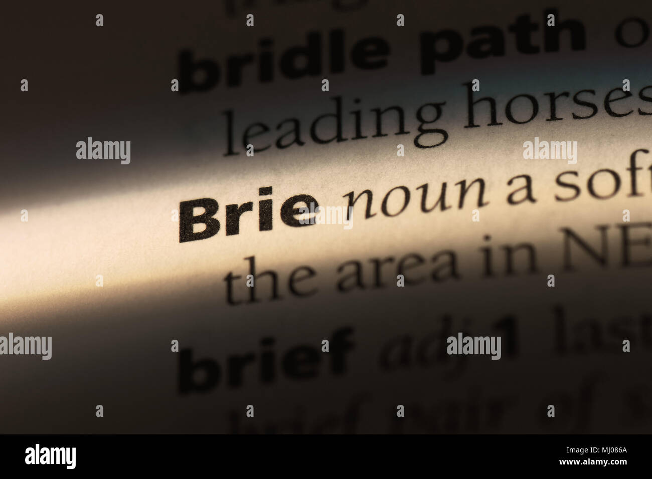 English brie hi-res stock photography and images - Alamy