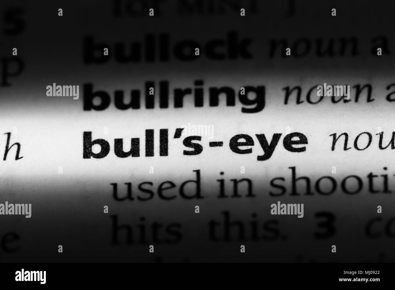 bull's-eye word in a dictionary. bull's-eye concept Stock Photo - Alamy