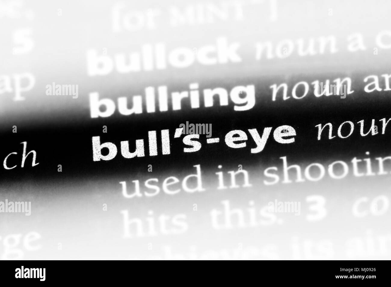 bull's-eye word in a dictionary. bull's-eye concept Stock Photo - Alamy