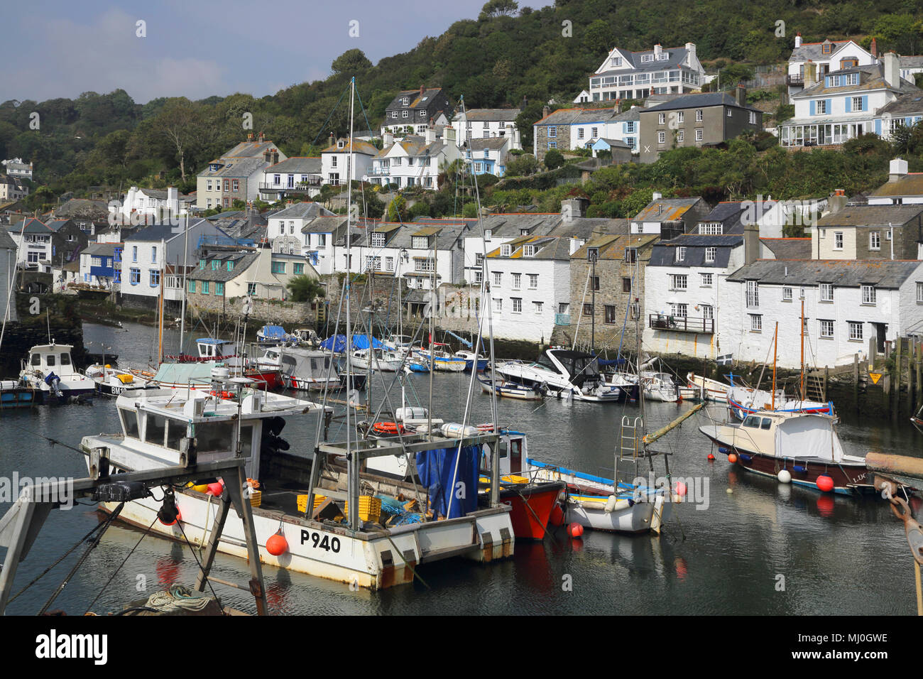 polperro harbour on the south cornwall coast Stock Photo - Alamy