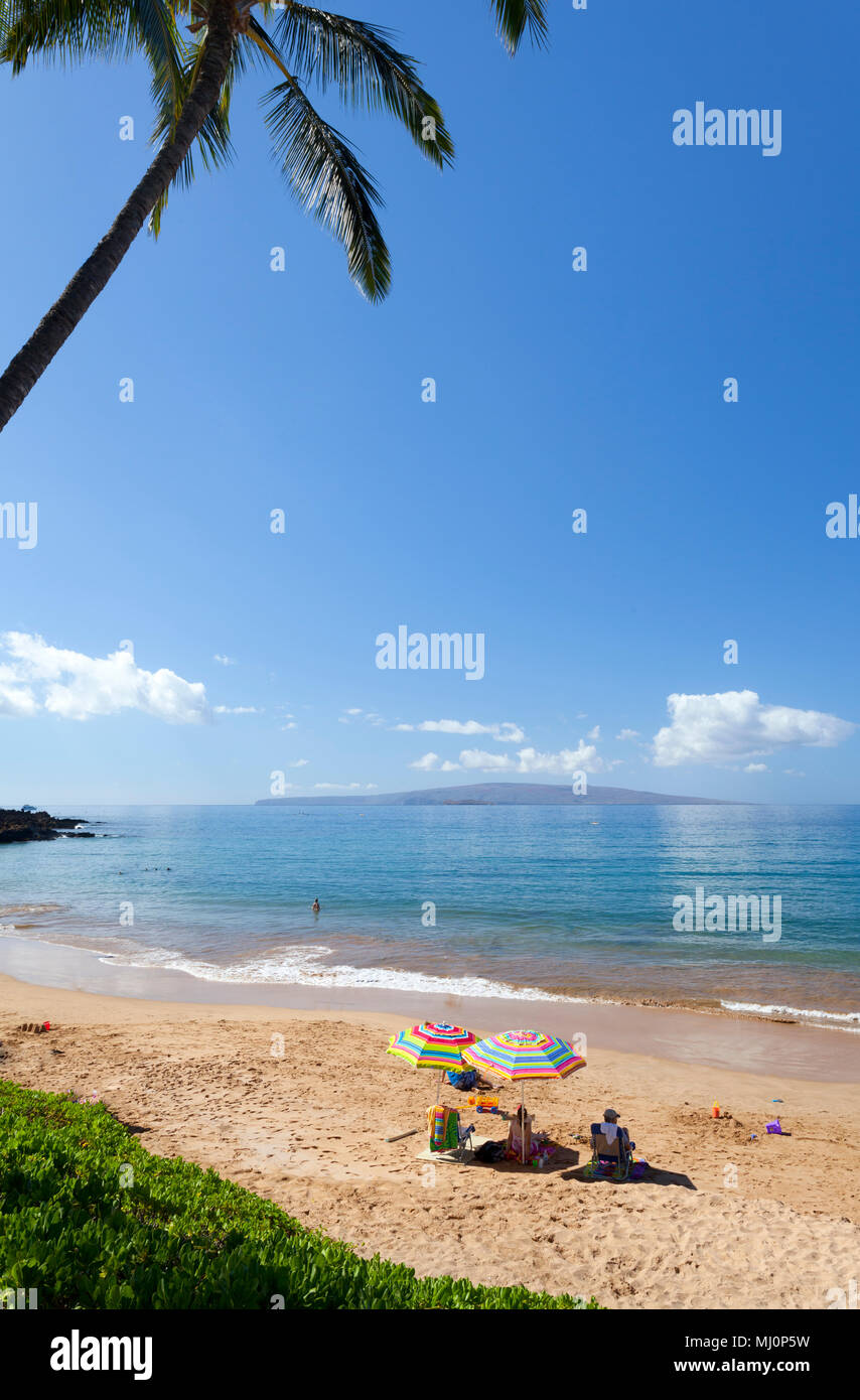 Maui beach hi-res stock photography and images - Alamy