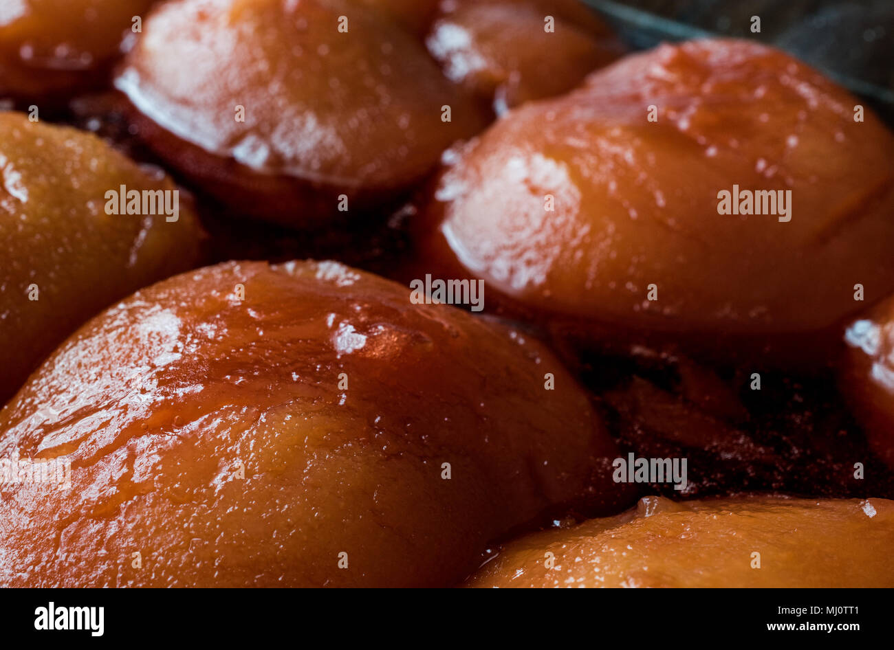 Avya tatlısı is a dessert from Turkish cuisine that is made with quince ...