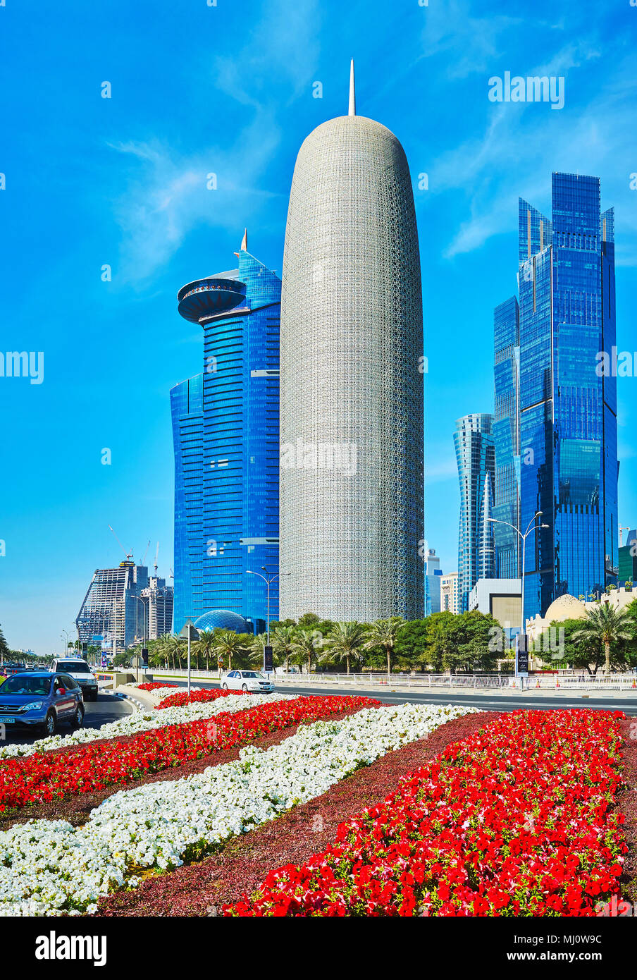 Burj qatar doha downtown skyscraper hi-res stock photography and images ...