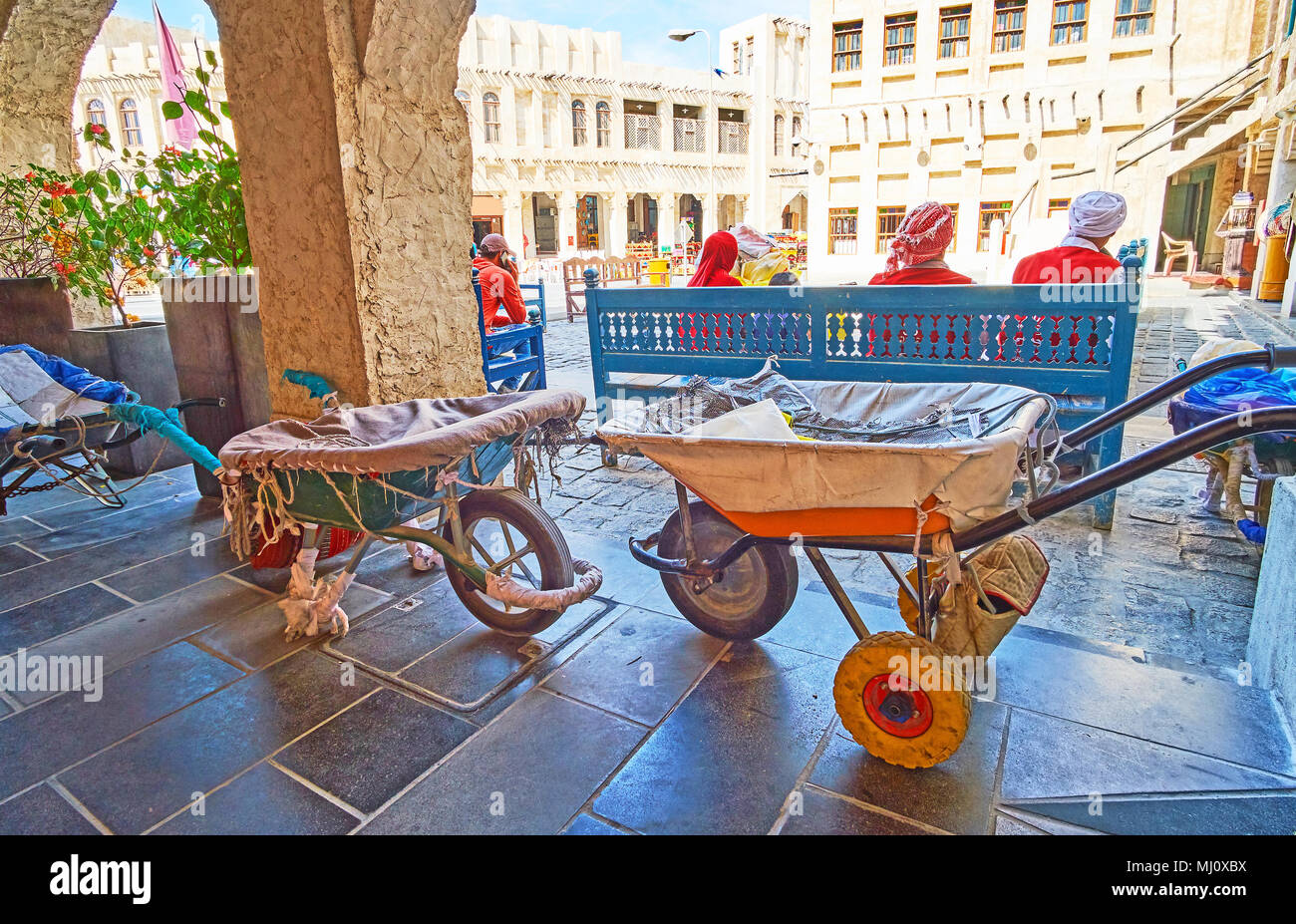 Doha qatar street scene hi-res stock photography and images - Alamy