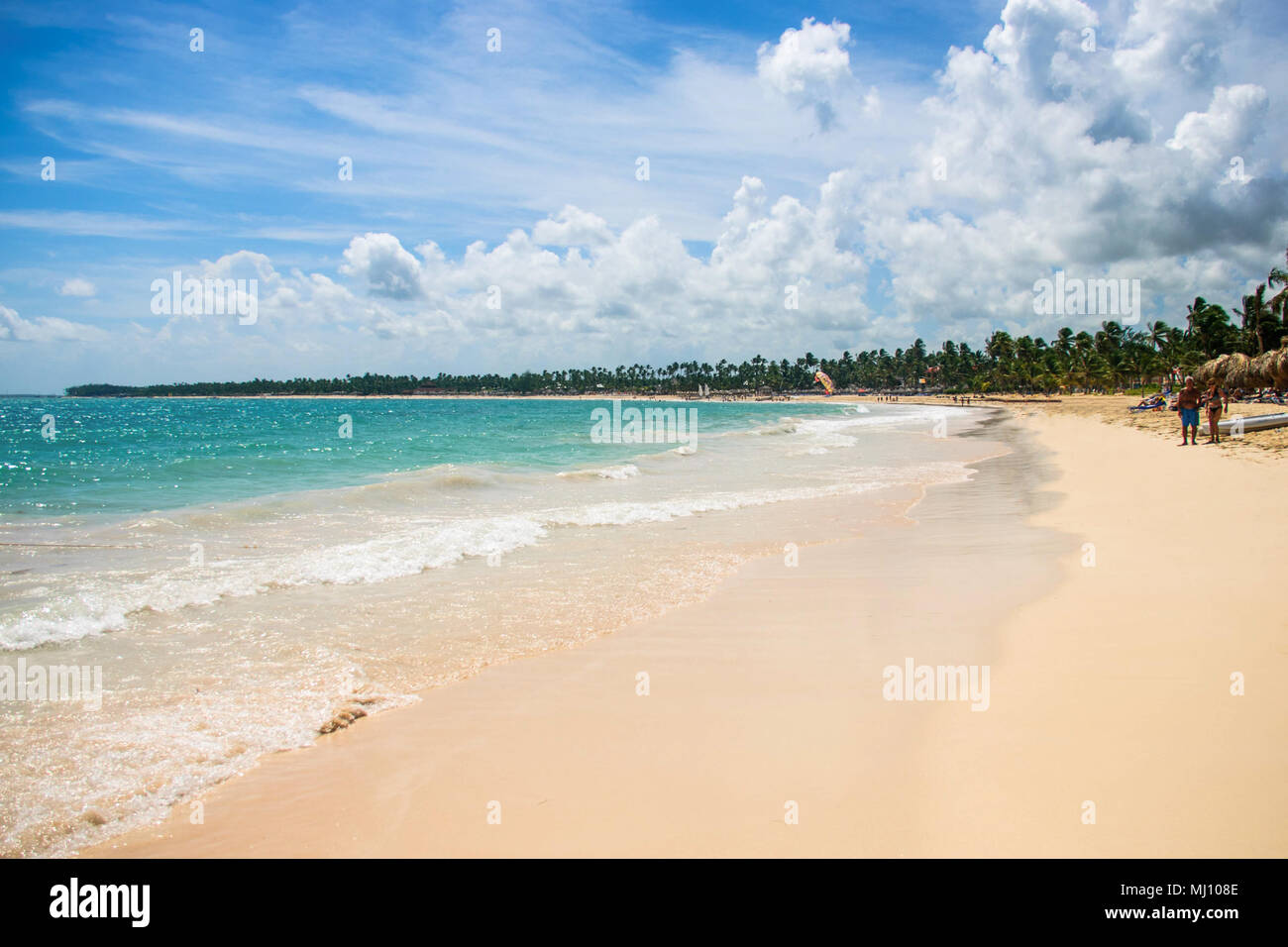 Sunny tourism perfect bay beach hi-res stock photography and images - Alamy